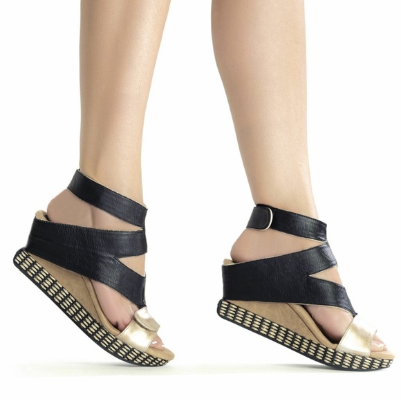 Modzori | Shoes | Modzori Raina Cream Flips To Black | Poshmark